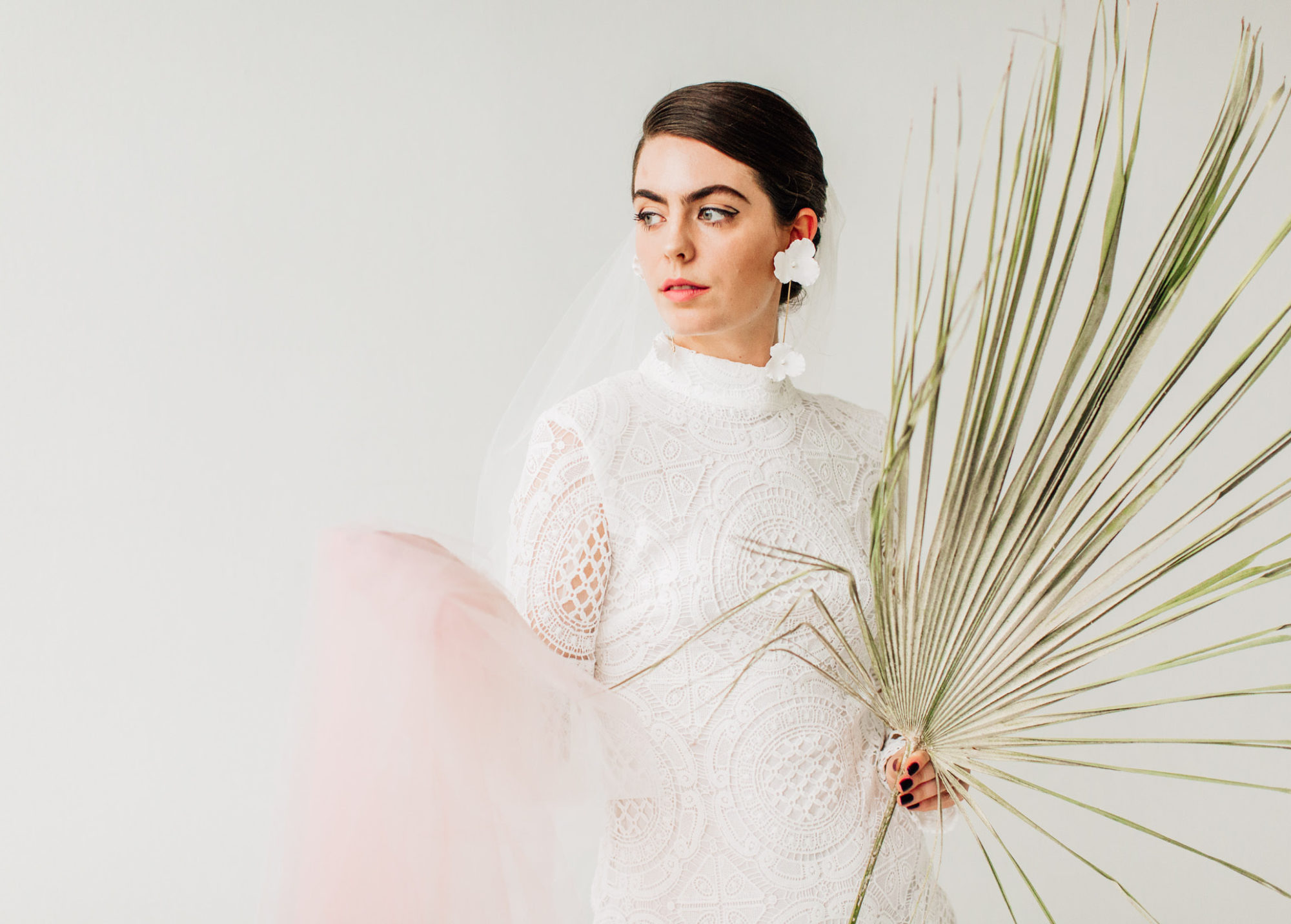 Modern Bride // A Bridal Fashion Editorial - Jenna Bechtholt Photography